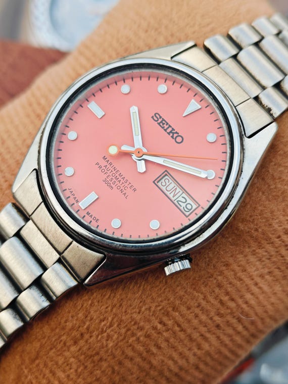 1980's Vintage Seiko 5 Automatic Men's Wrist Watch, G… - Gem