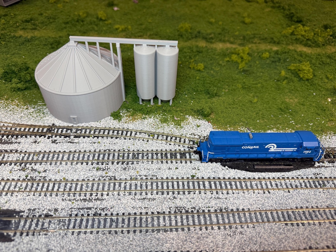 Grain Silos N Scale / 1:160 Gauge/ Prebuilt - No Assembly Required - Etsy