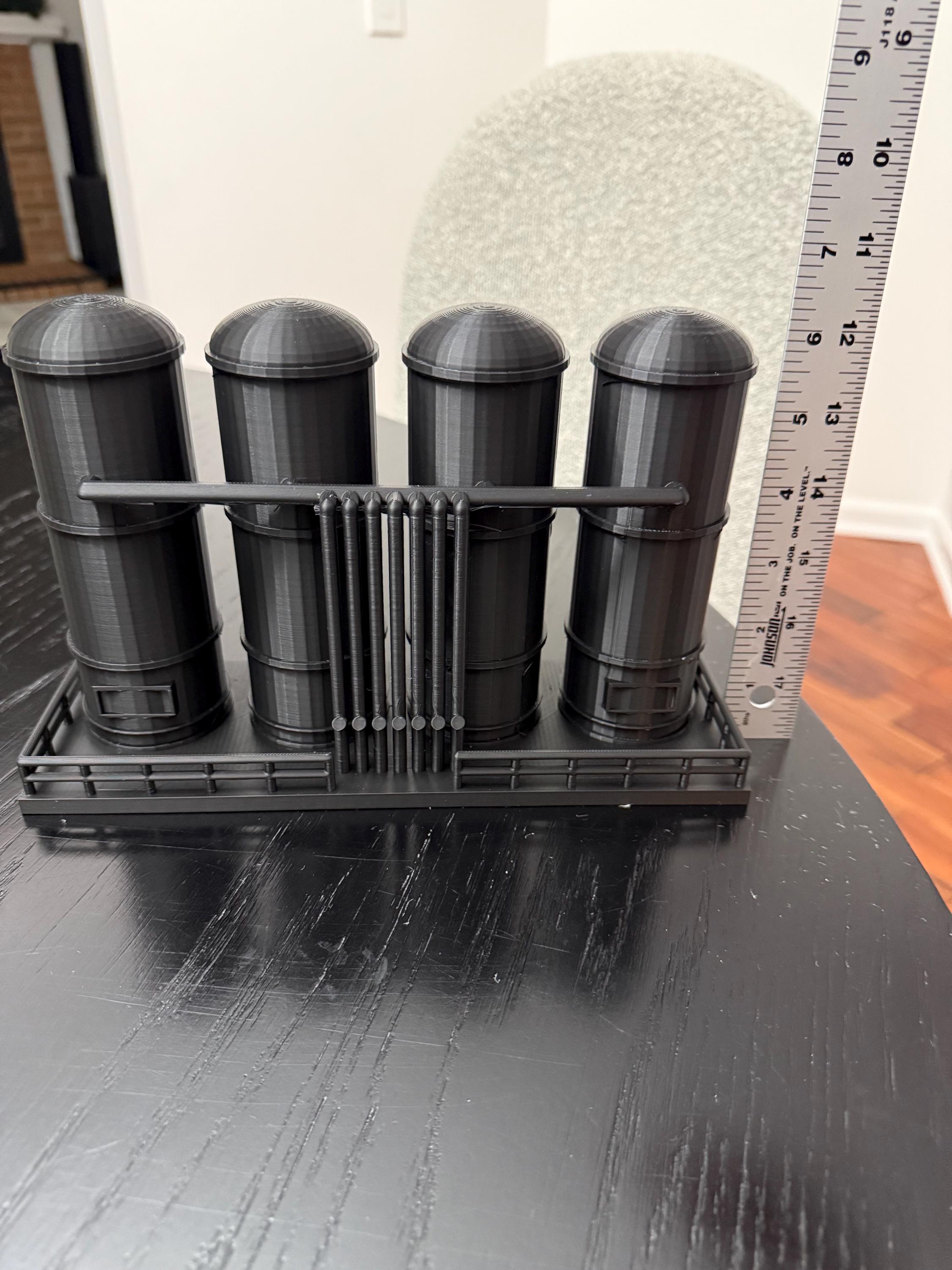 O Gauge - Fuel Tank Silos - 1:48 O Scale - Oil Industry Model Trains ...