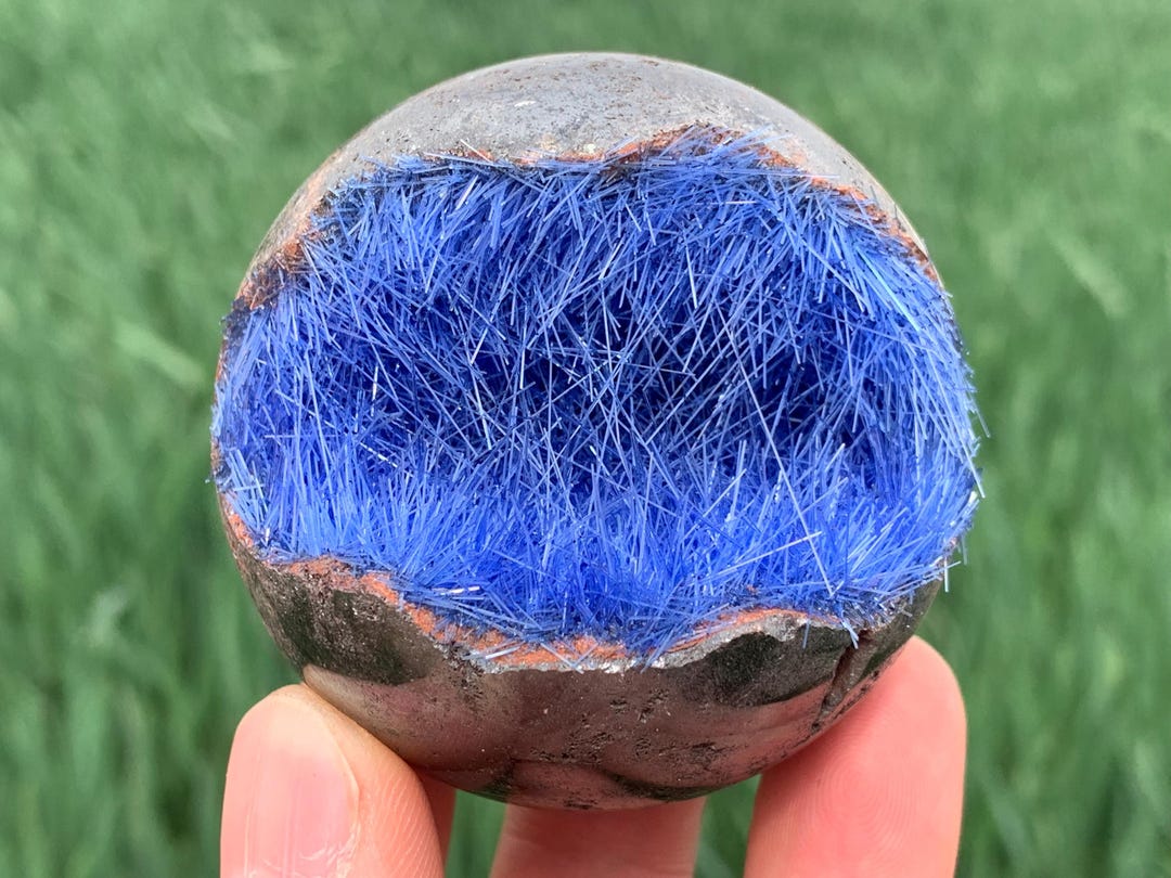 Magnetite Specimen,quartz Crystal,goethite,blue Copper Ore,crystal ...