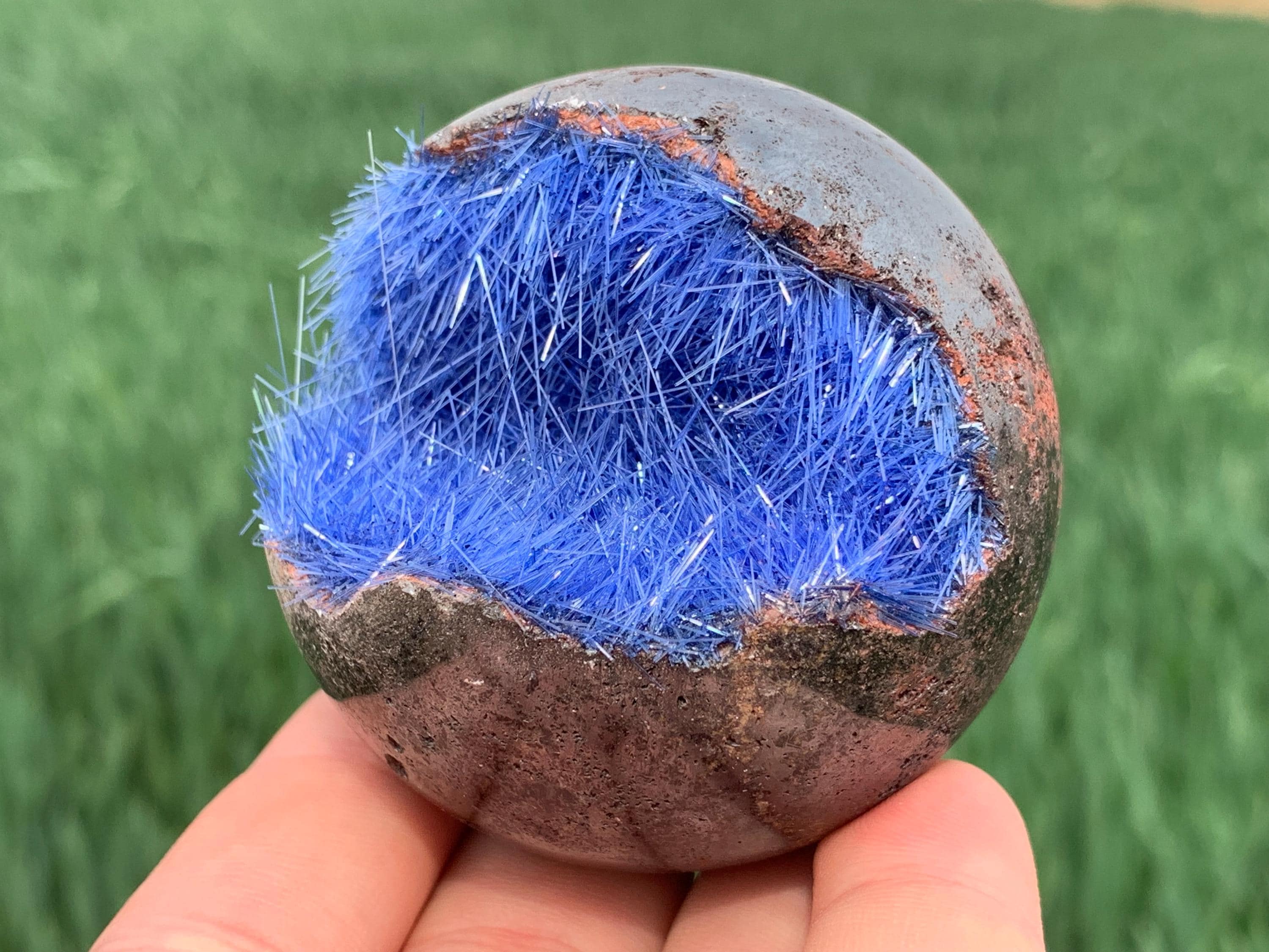 Magnetite Specimen,quartz Crystal,goethite,blue Copper Ore,crystal ...