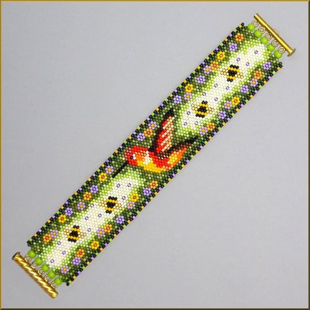 Hummingbird Spring Peyote Bracelet Pattern by Kristy Zgoda - Etsy