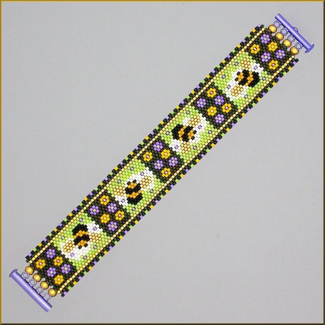 Honey Bee Patch Peyote Bracelet Pattern by Kristy Zgoda - Etsy