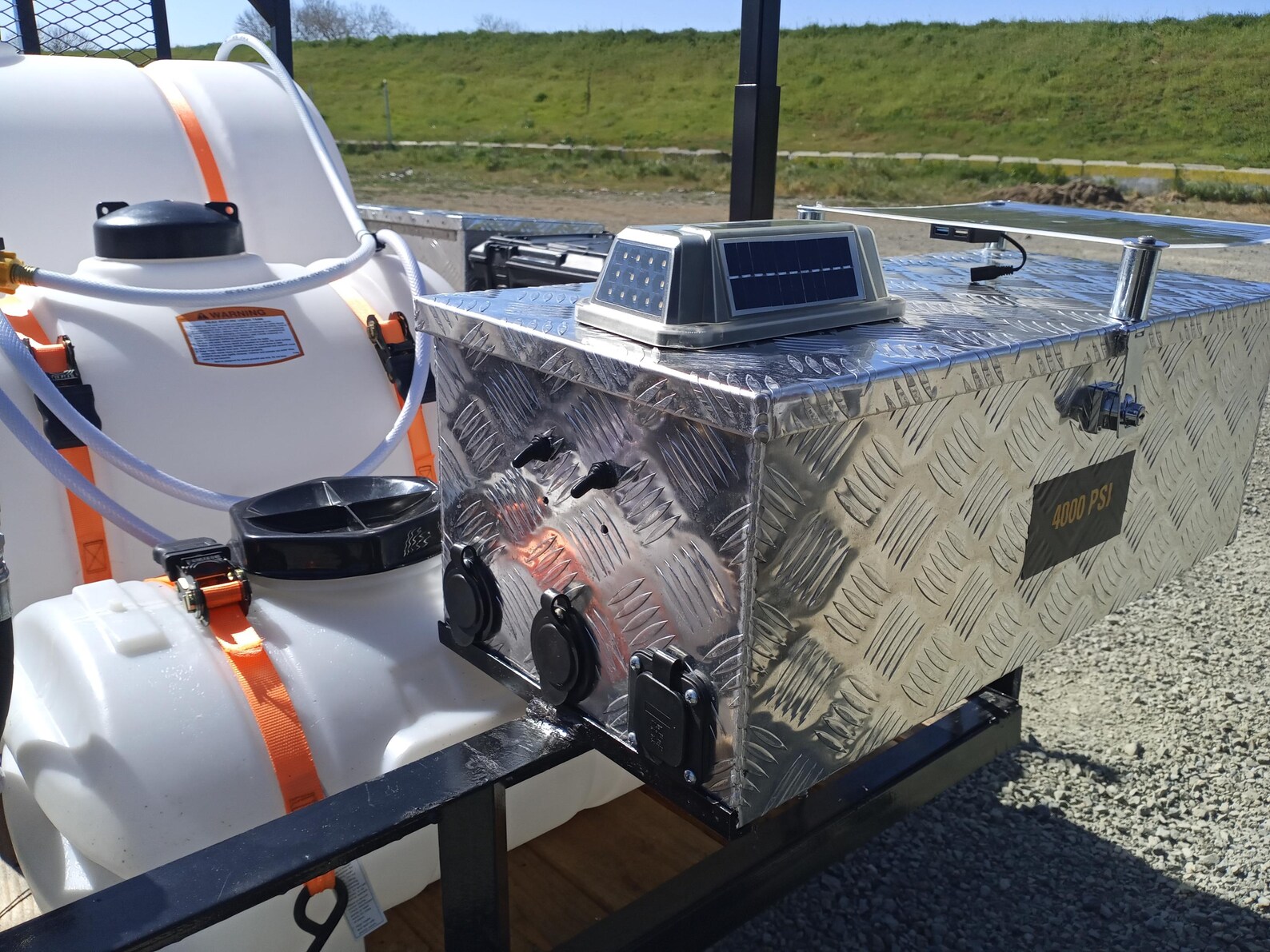 Commercial Pressure Washing Soft Wash Trailer Build and Start up ...