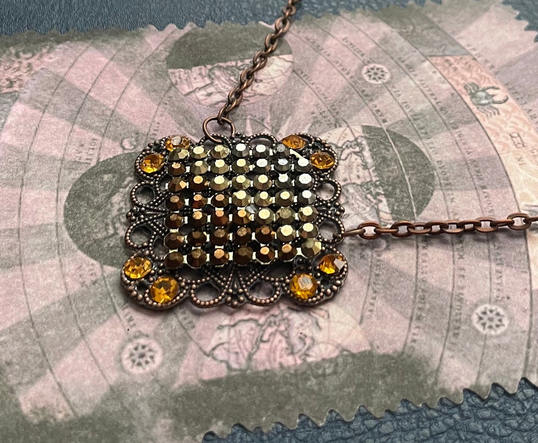 Art Deco Style Pendant Necklace / Vintage Style Reproduction Jewelry ...