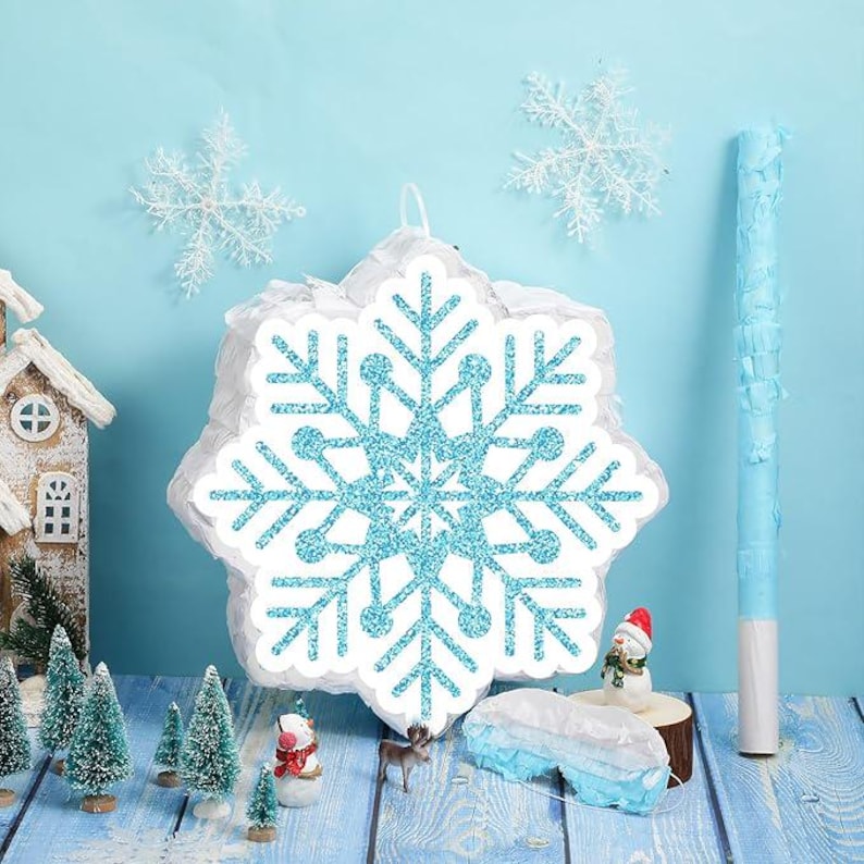 Winter Wonderland Christmas Pinata With Blindfold and Bat for Snowflake ...