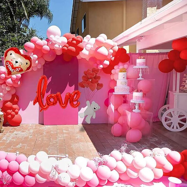 143 Pcs Valentines Day Balloon Arch Garland Red Pink White Heart Love ...