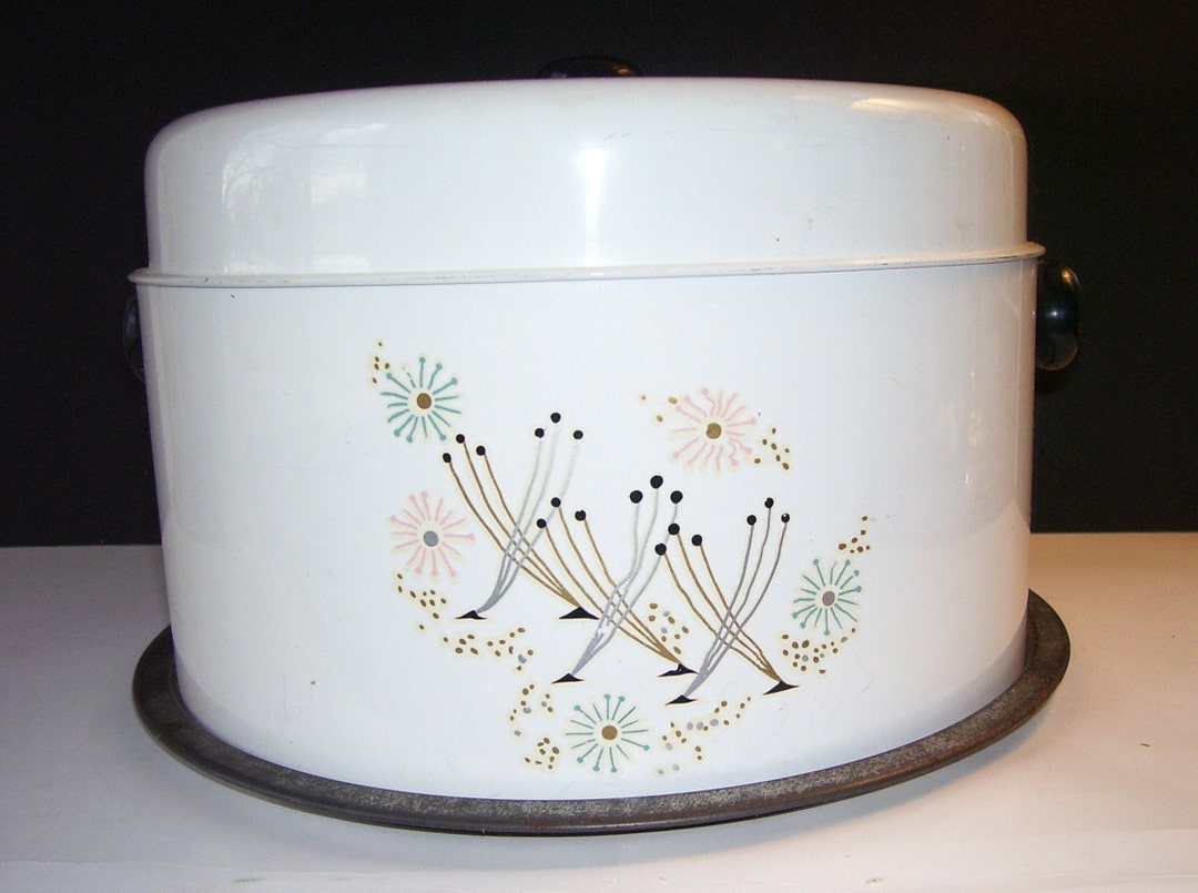 Vintage White Painted Metal Cake Saver With Cover, Cake - Pie Carrier ...