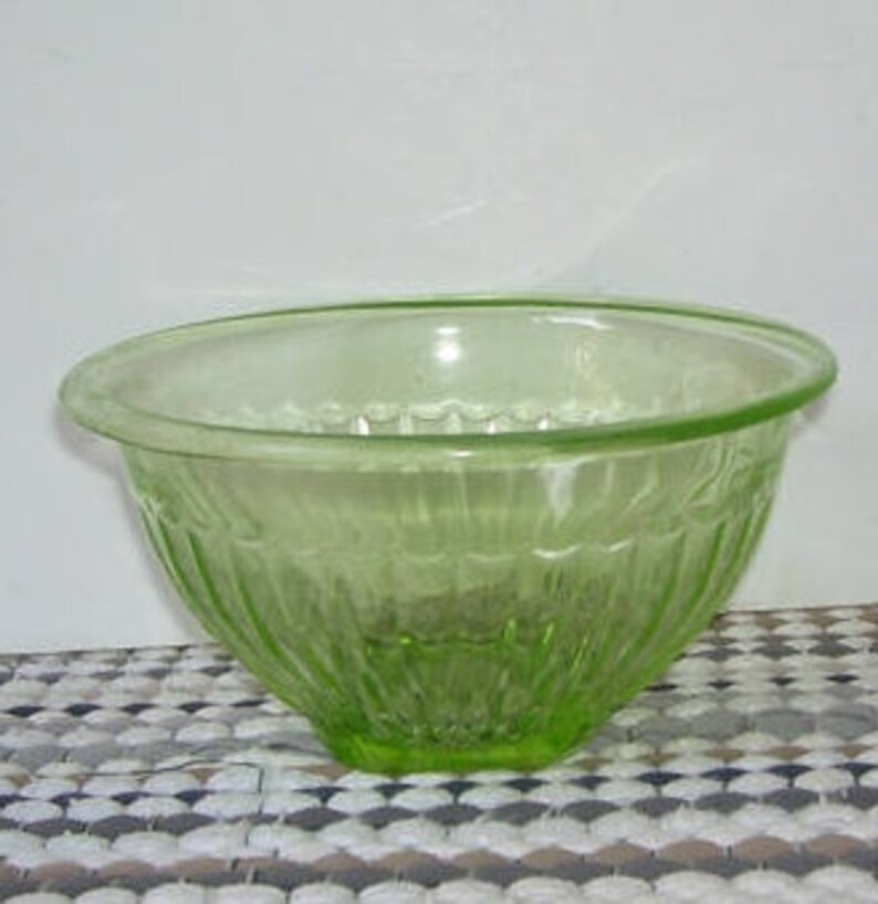 Small Green Ribbed Glass Bowl Vintage Green Mixing Bowlretro | Etsy