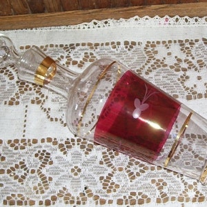 Antique Ruby Red Flash Etched Decanter With 6 Matching Glasses, Gold ...