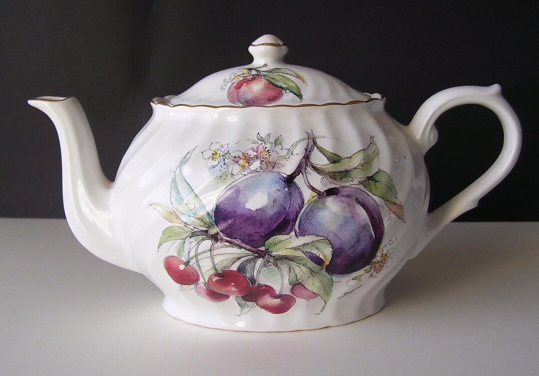 Pretty Vintage Arthur Wood and Son Teapot Staffordshire England / 6361 ...