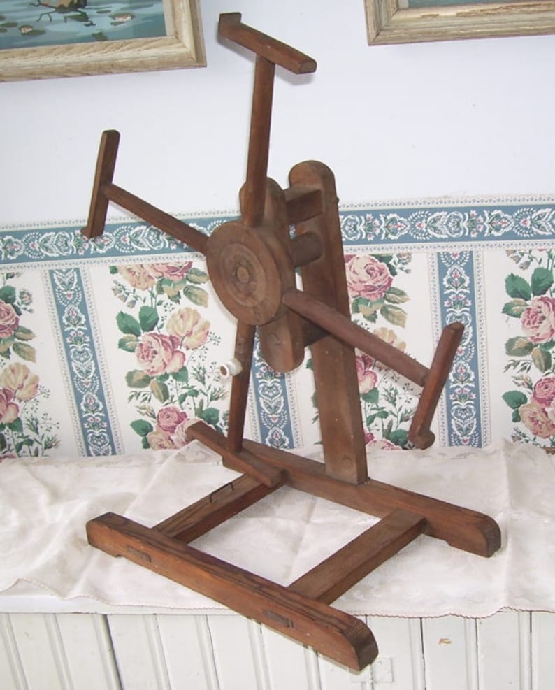 Antique Table Top Wool Winder – Primitive Wood Yarn Spinner, Rustic ...