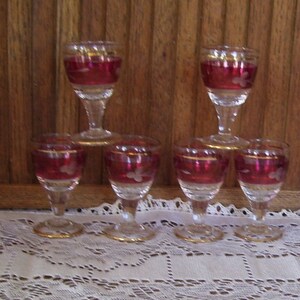 Antique Ruby Red Flash Etched Decanter With 6 Matching Glasses, Gold ...