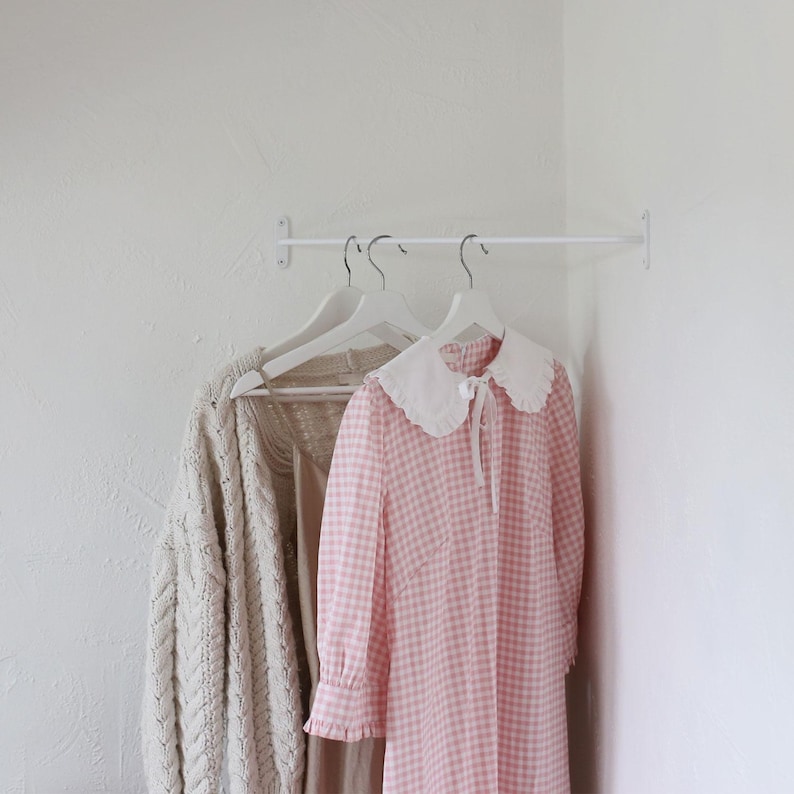 Corner Clothing Rack | Dressing Room, Guest Room or Fitting Room Hooks ...