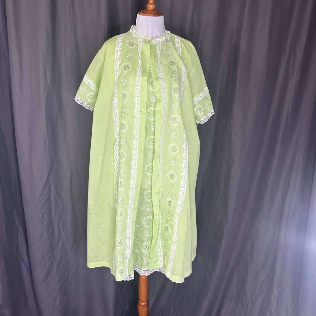 Vintage 1960s Lime Green Philmaid 2 Piece Robe Nightgown Peignoir Set L ...