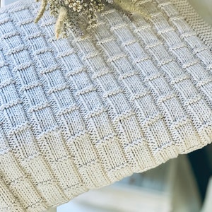 KNITTING PATTERN - Little Bundle Baby Blanket, Knitted Baby Blanket ...