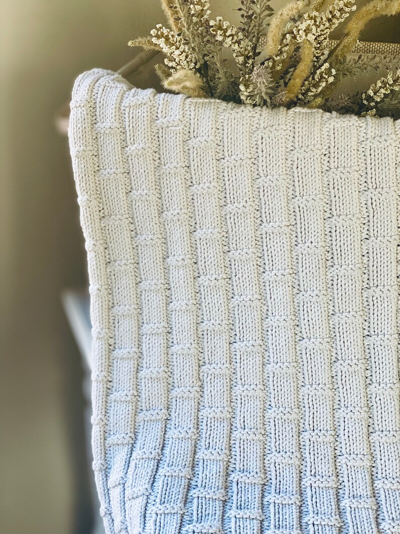 KNITTING PATTERN - Little Bundle Baby Blanket, Knitted Baby Blanket ...