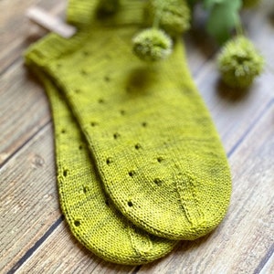 KNITTING PATTERN - the Willow Socks Knitting Pattern, Knit Sock Pattern ...