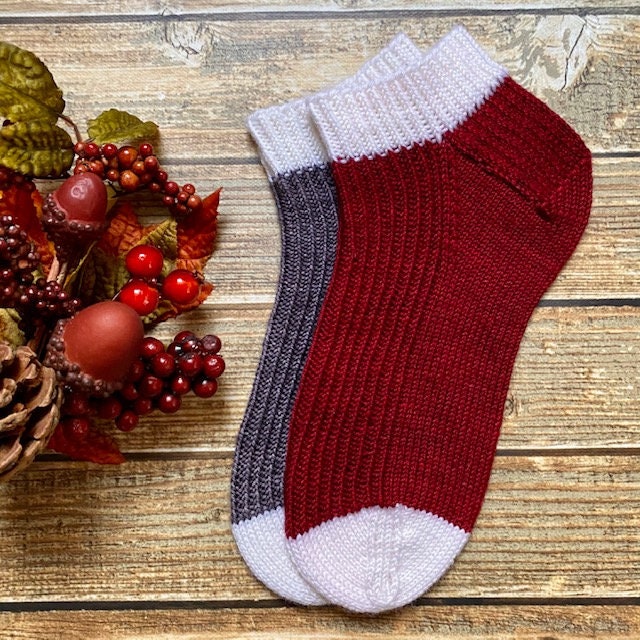 KNITTING PATTERN the Peppermint Socks Knitting Pattern Knit - Etsy