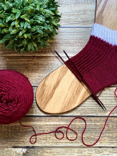 KNITTING PATTERN the Peppermint Socks Knitting Pattern Knit - Etsy