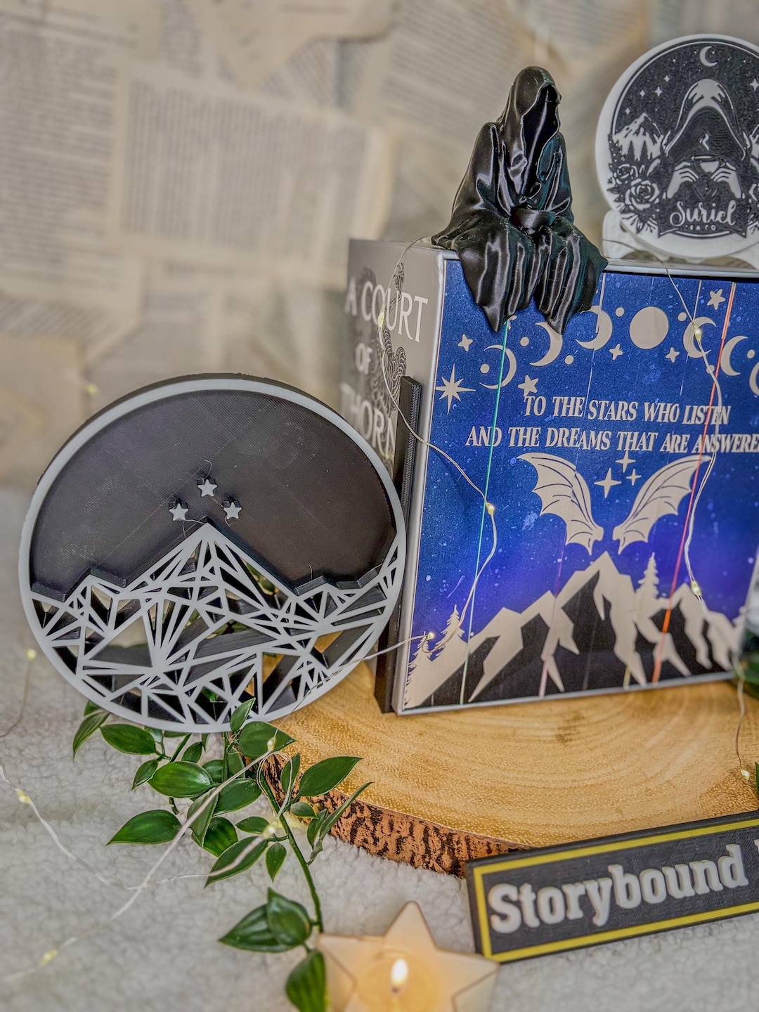 A Court of Thorns and Roses Velaris Book End | Bookshelf Decor | ACOTAR ...