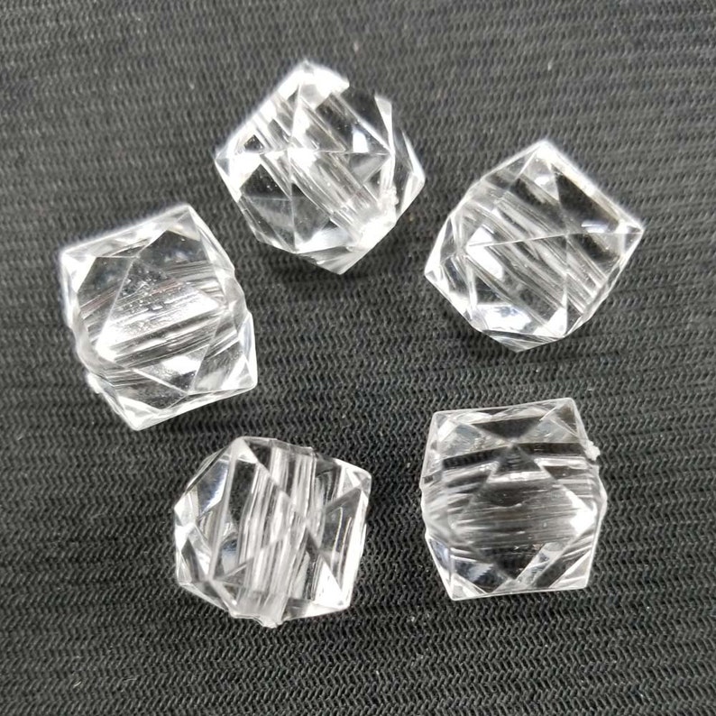 STOCK YOUR STORE - Cube (10mm, 14mm): 13 Colors. Square Acrylic Plastic ...