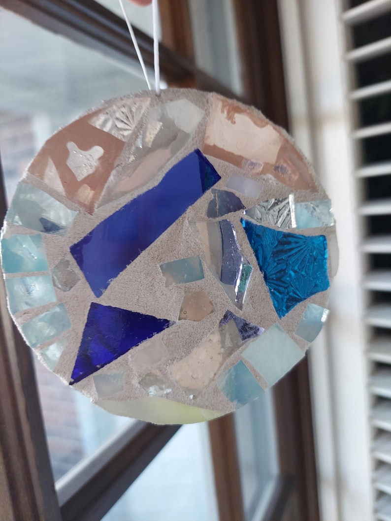 BEE GEES Stained Glass Mosaic Suncatcher Ornament 4" One of a Kind Hand ...