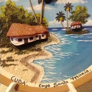 Vintage Cayo Santa María Plate Decorative Souvenir Collectible 3D ...