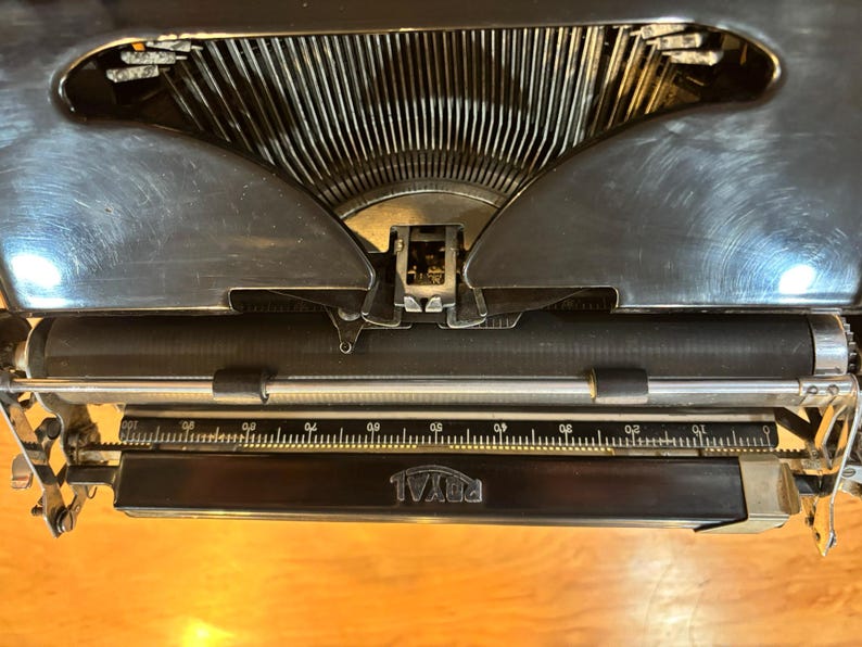 Antique Royal Typewriter From the 1930's. - Etsy