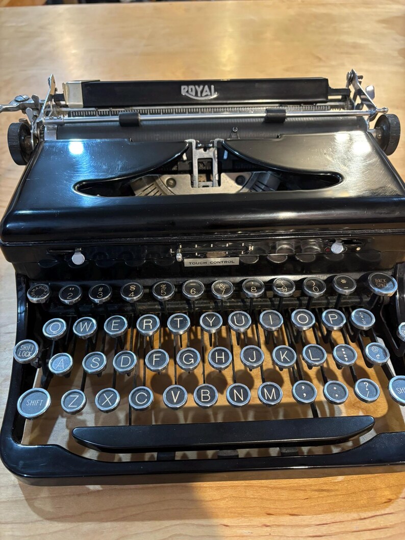 Antique Royal Typewriter From the 1930's. - Etsy