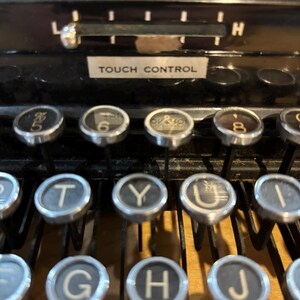 Antique Royal Typewriter From the 1930's. - Etsy