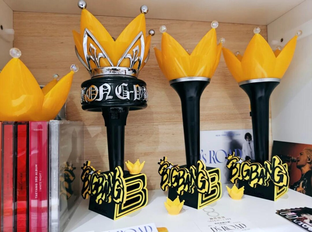 Bigbang Crown Light Stick Display Stand: Magnetic Plate & Base - Etsy ...