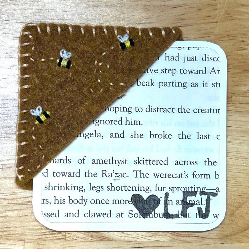 Bumblebee Embroidered Felt Corner Bookmark - Etsy