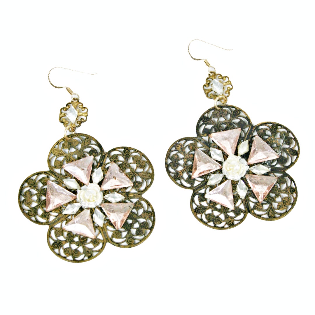 SALE Vintage Tarnished Pink Filigree Flower Earrings Glass Stone Spring ...