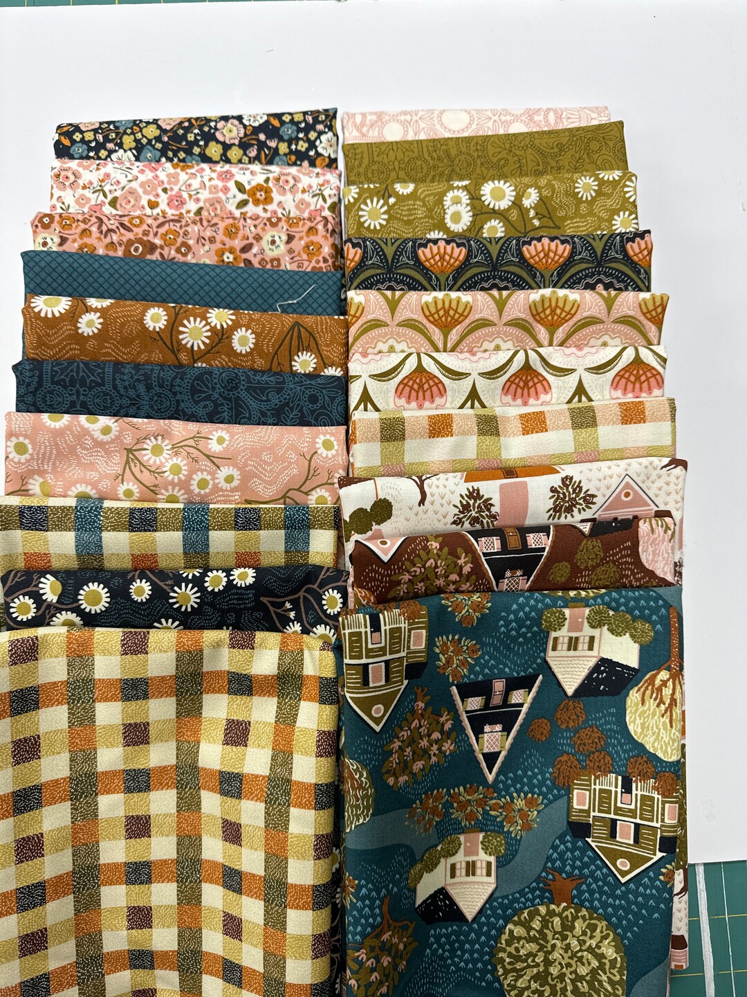 Quaint Cottage by Gingiber for Moda Fat Quarter Bundle 20 Prints - Etsy