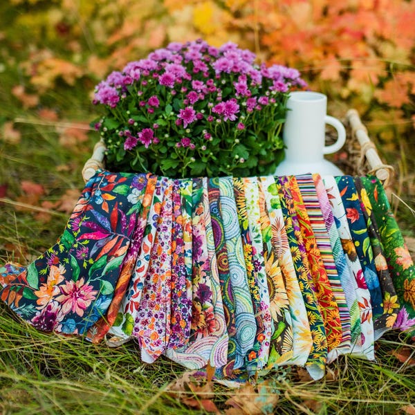 Floribunda Fabric - Etsy UK