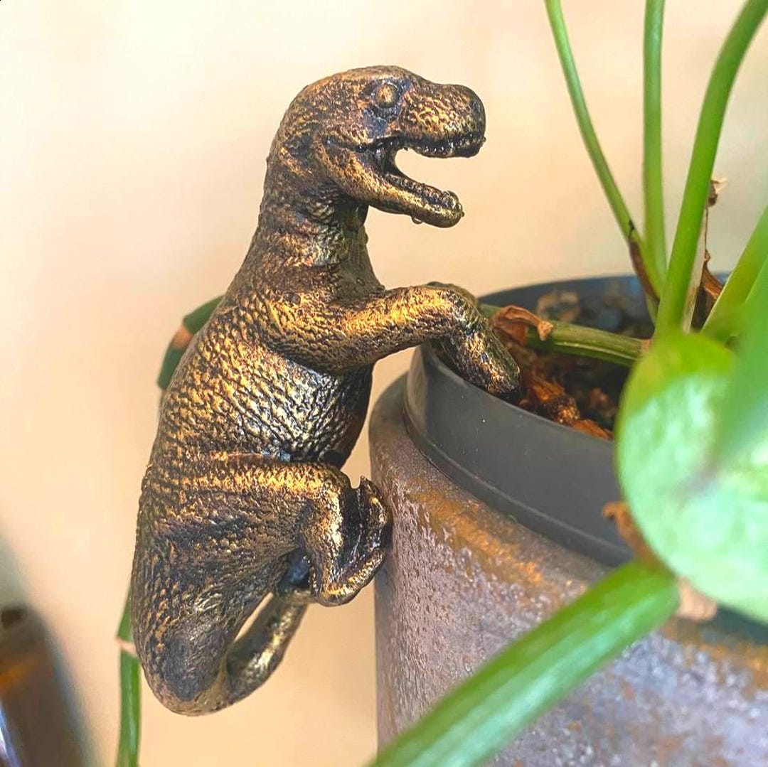 Bronze Finish T-rex Plant Pot Hanger – Dinosaur Garden Decor - Etsy ...