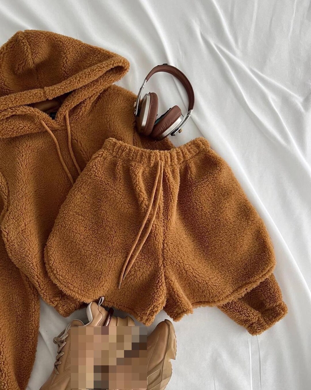 Cozy Loungewear Set for Ultimate Comfort, Made From Soft Teddy Fleece ...