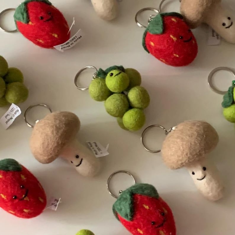 Handmade Felt Fruit & Veggie Keychains | Cute Wool Key Ring Gift ...