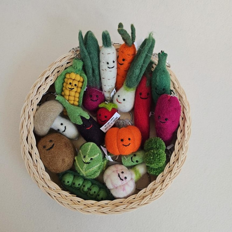 Cute Felt Vegetable Fruit Keychains – Handmade Kawaii Plush Key Ring ...