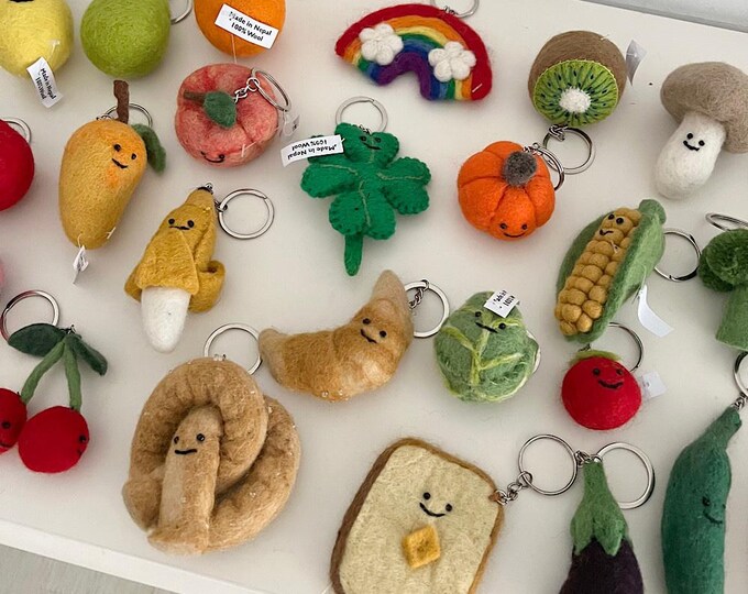 Felt Keychain - Etsy