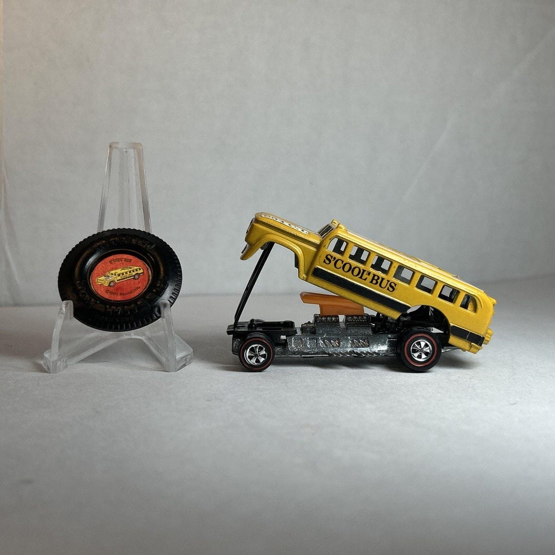 Hot Wheels Redline 1970 S’cool Bus Yellow Near Mint W/ Button ...
