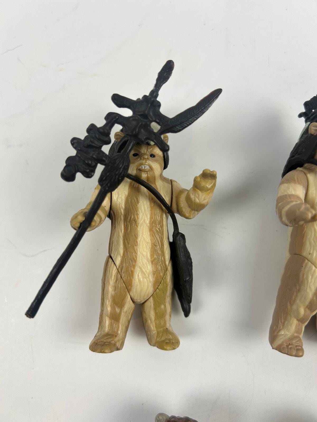 Star Wars Kenner Ewok Village Playset W/ 7 Ewok Figures & Accessories ...