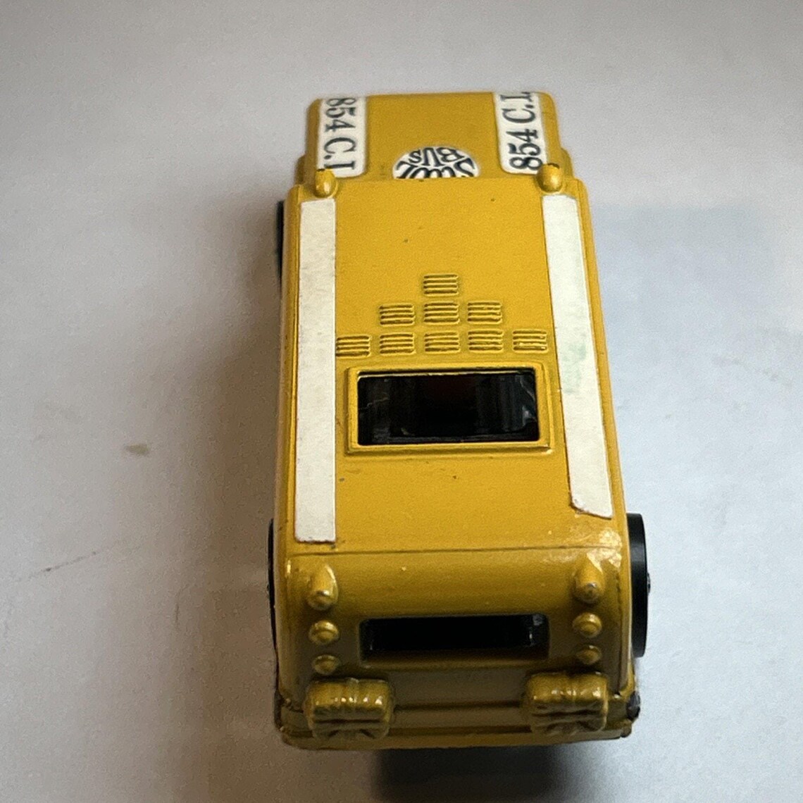Hot Wheels Redline 1970 S’cool Bus Yellow Near Mint W/ Button ...