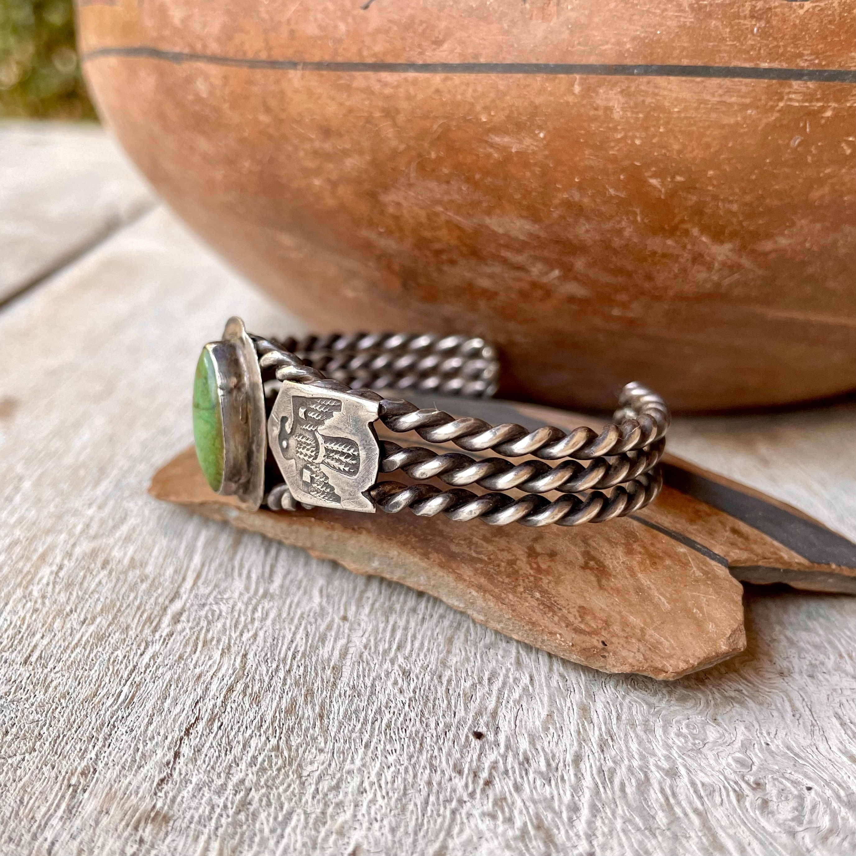 Fred Harvey Era Thunderbird Bracelet w/ Green Turquoise (Cracked), Size ...