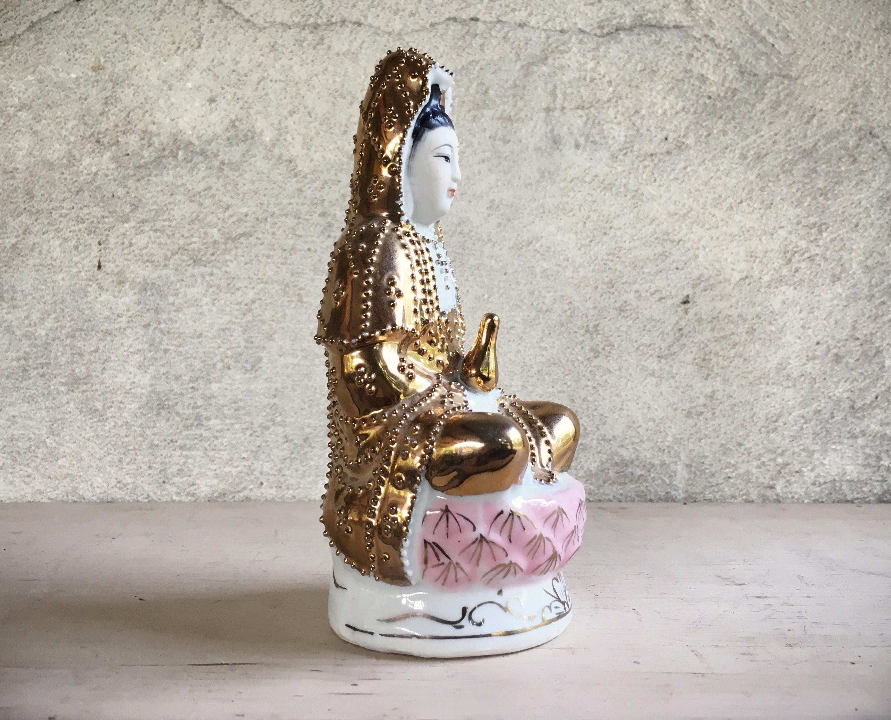 Kwan Yin statue female buddha hand painted porcelain figurine Quan Yin ...