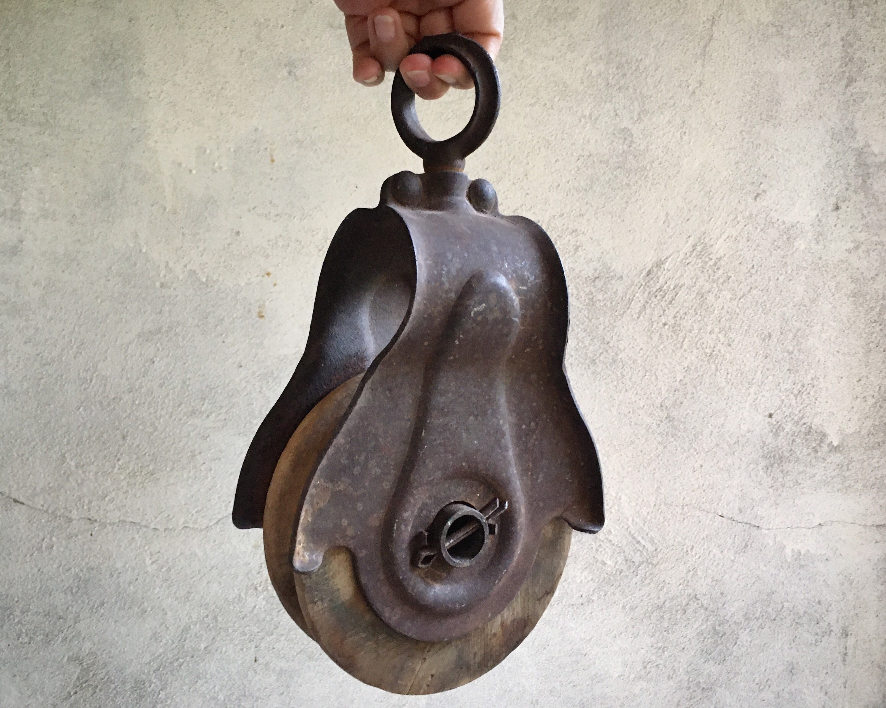 Antique Cast Iron Barn Loft Pulley, Rusty Tool Industrial Decor ...