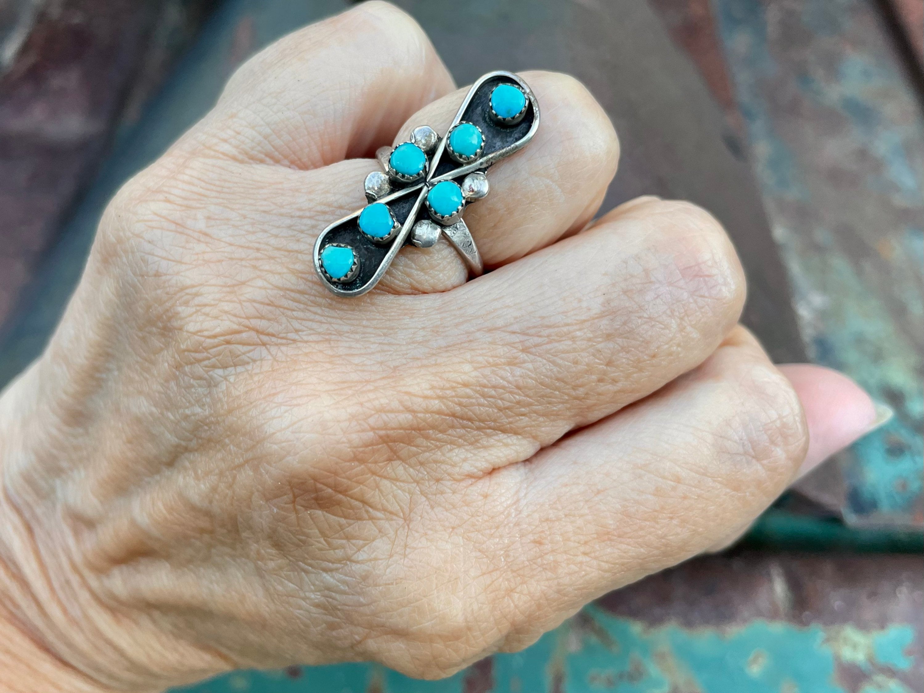 Vintage Dainty Turquoise Ring Size 6.25 with Snake Eye Setting, Zuni ...