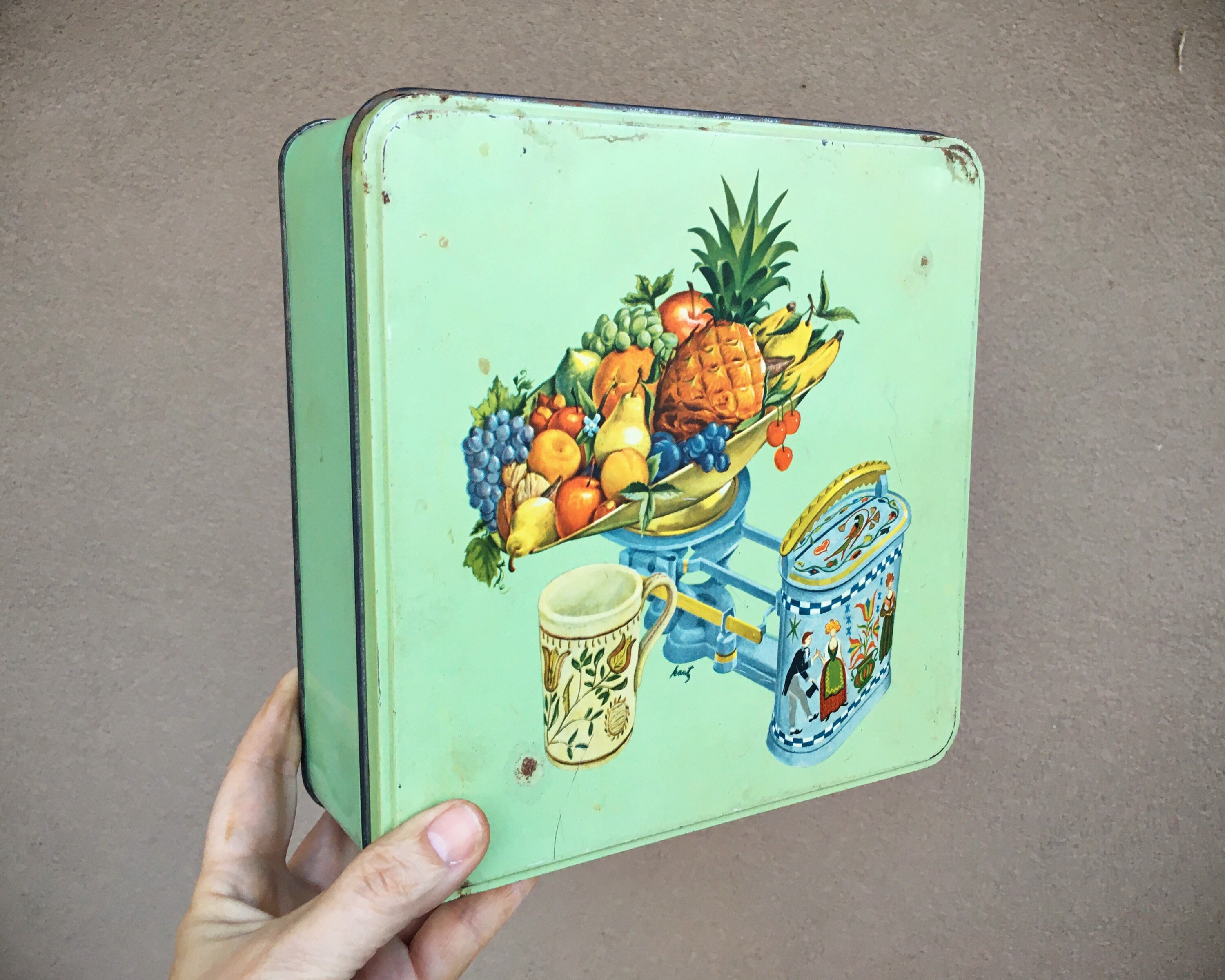 Retro Green Metal Tin Box with Fruit Design, Vintage Cracker Holder ...