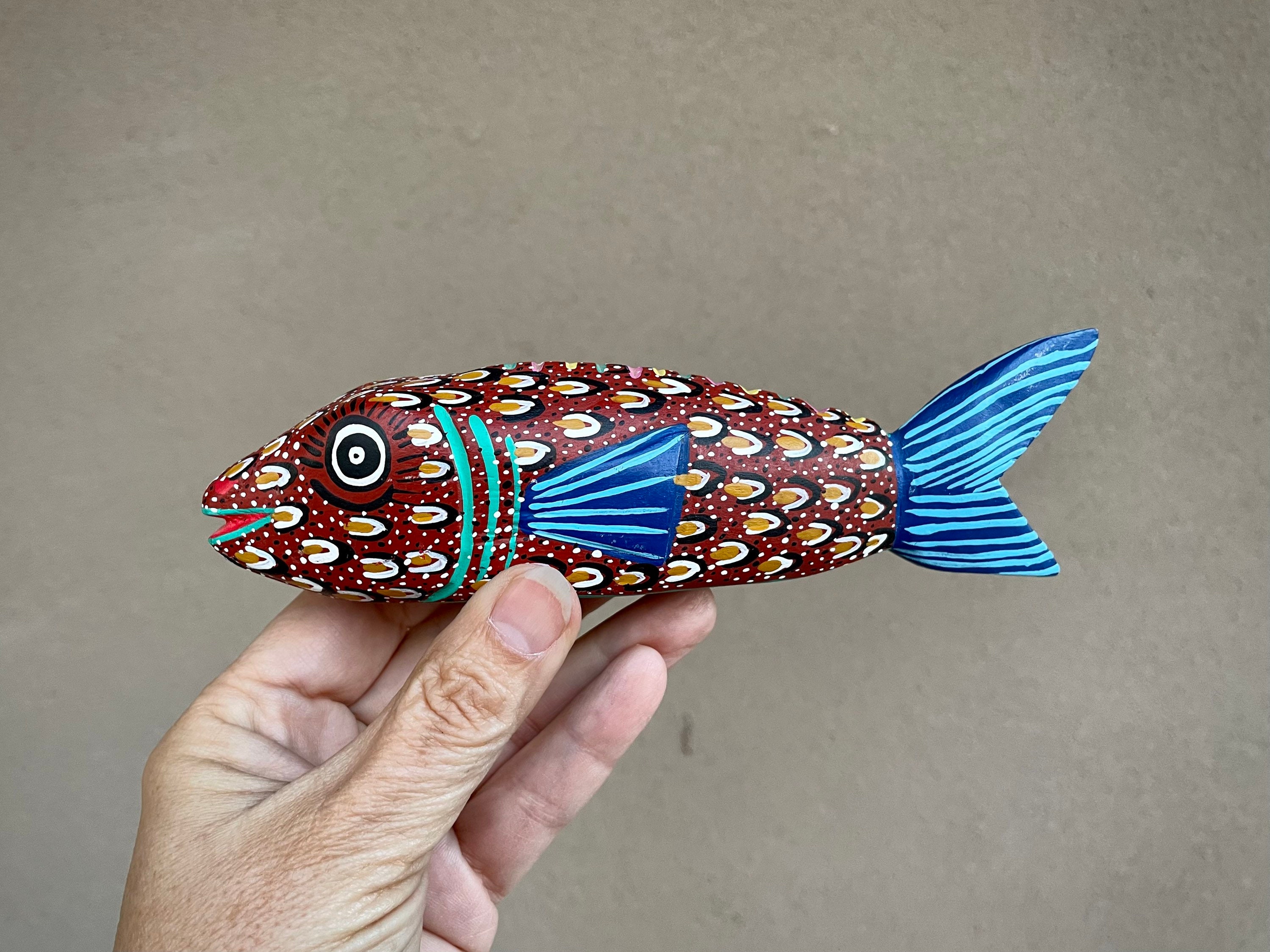Small Oaxaca Alebrije Fish by Manuel Jimenez Hernandez, Painted Wood ...